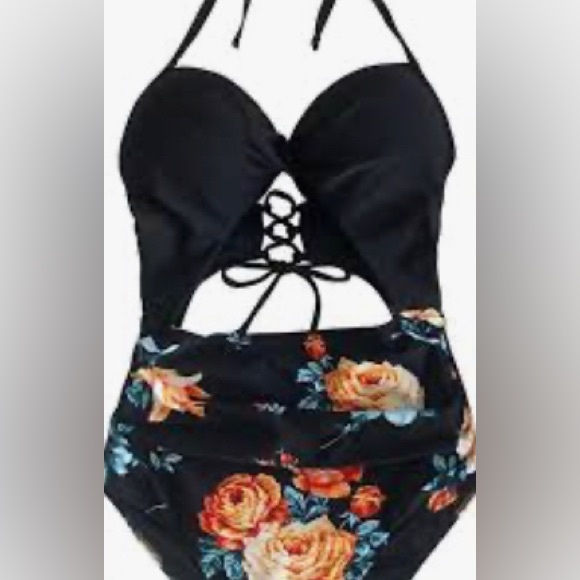 Cupshe | Swim | One Piece Swimsuit With Cutouts Worn One Time Like New ...